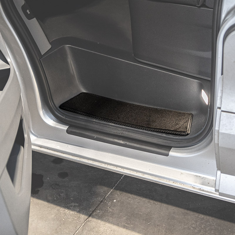 VW T7(2025-)/Transit Custom(2024-)- Front Step Mat Carpet | THQ