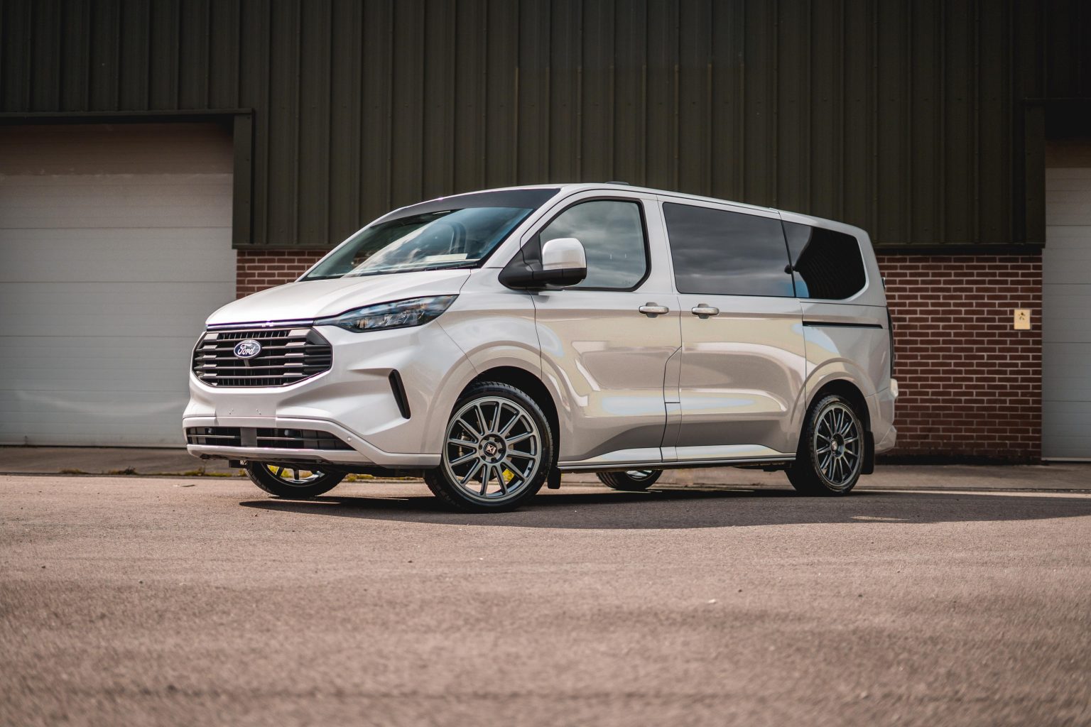 Navis Novus Alloy Wheels - 20" - Silver | Transporter HQ