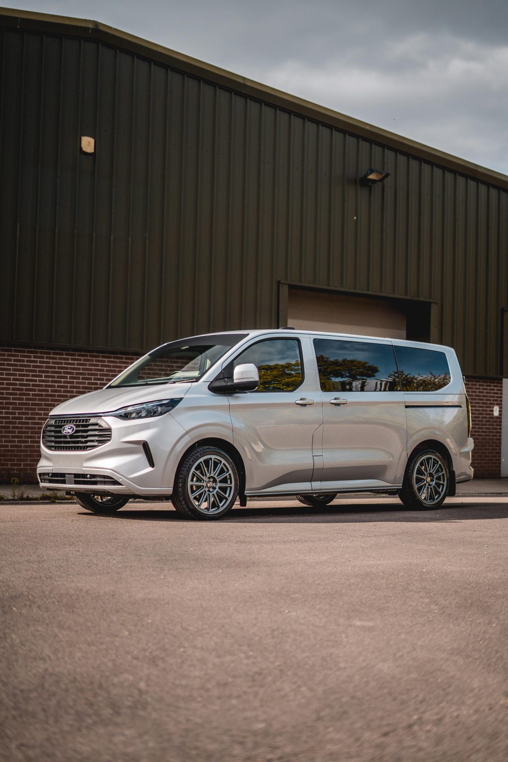 Navis Novus Alloy Wheels - 20" - Bronze | Transporter HQ